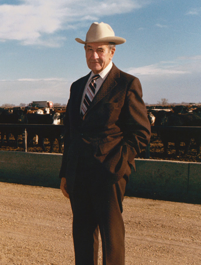 W.D. Farr | Cattle Feeders Hall of Fame